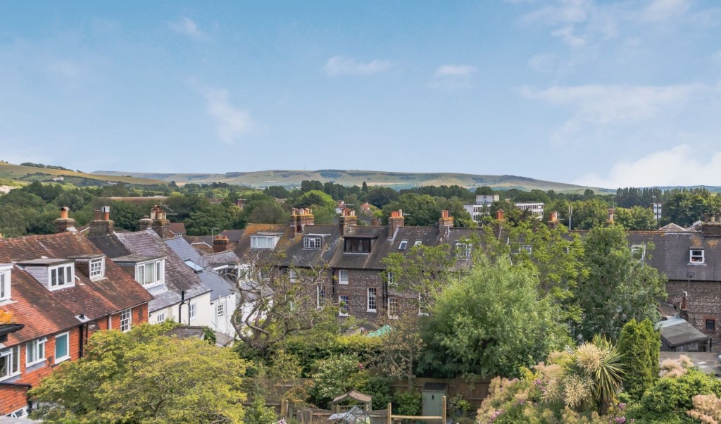 2 bed, Apartment in Lewes, BN7 2DA - Price £220,000 - Ref:c502d3ea-8f48 ...